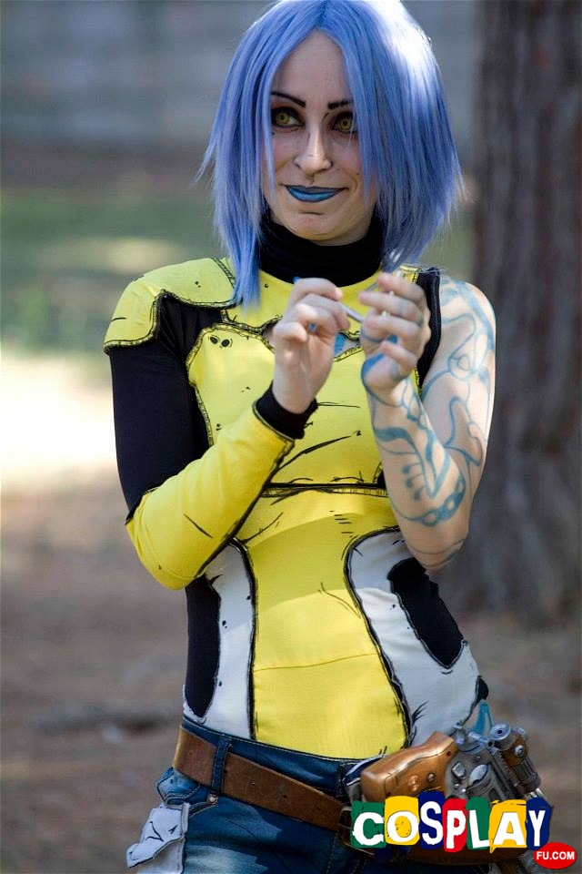 Maya Cosplay from the game Borderlands 2 by Maria - CosplayFU's Blog